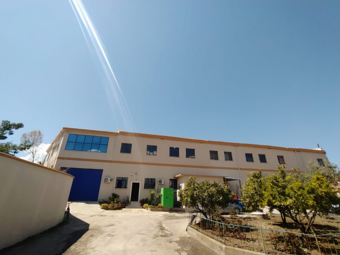 TeknoPlastik – Fabrikë Prodhimi Artikujsh Plastike & Stampa Injektimi